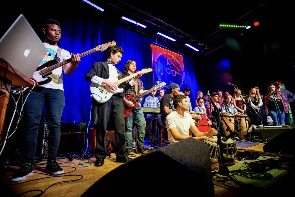 Guide to the World of Music: Music Taster Session for Young People ...